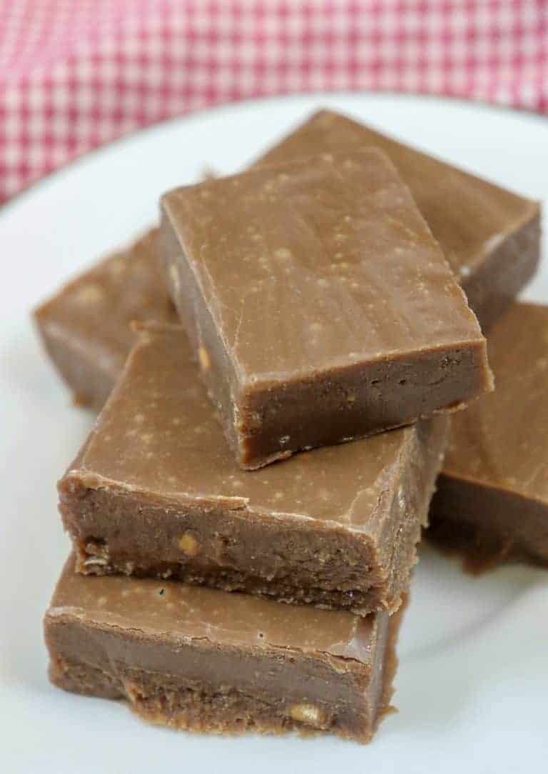Quick and Easy Homemade Fudge - Back To My Southern Roots