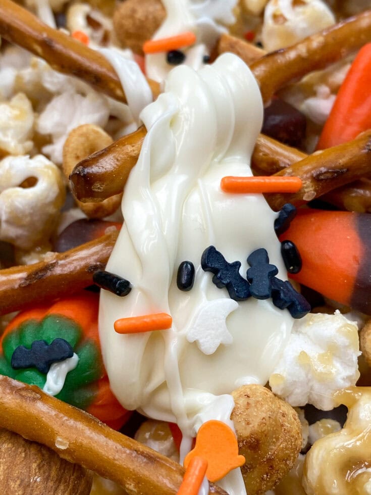 Halloween Caramel Popcorn Munch Recipe - Back To My Southern Roots