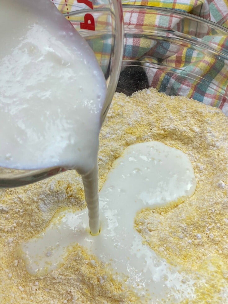 Buttermilk Cornbread Recipe - Back To My Southern Roots