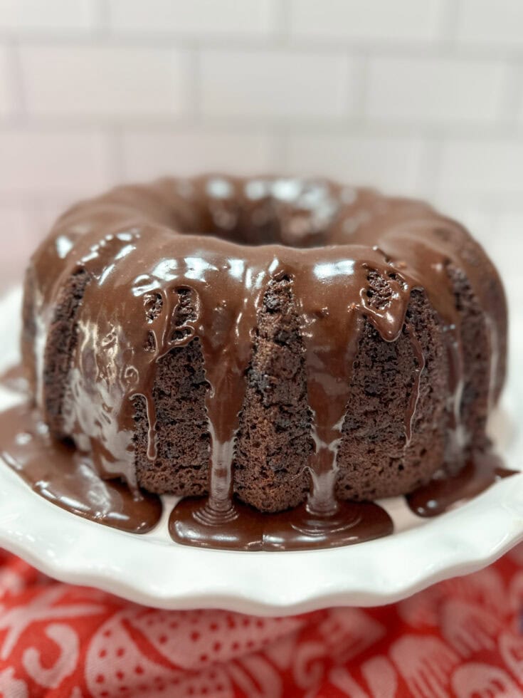 Chocolate Bundt Cake Recipe With Cake Mix And Pudding - Back To My ...