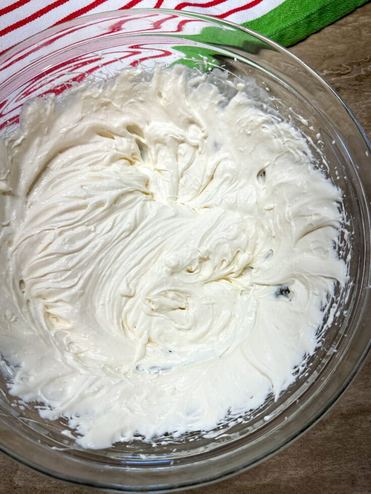 How To Make The Best Whipped Cream Cheese Frosting - Back To My ...