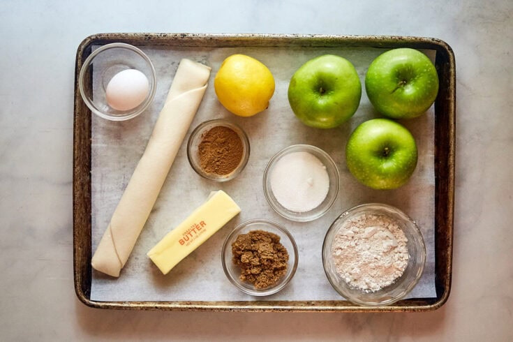 How To Make The Best Cinnamon Apple Pie Recipe - Back To My Southern Roots