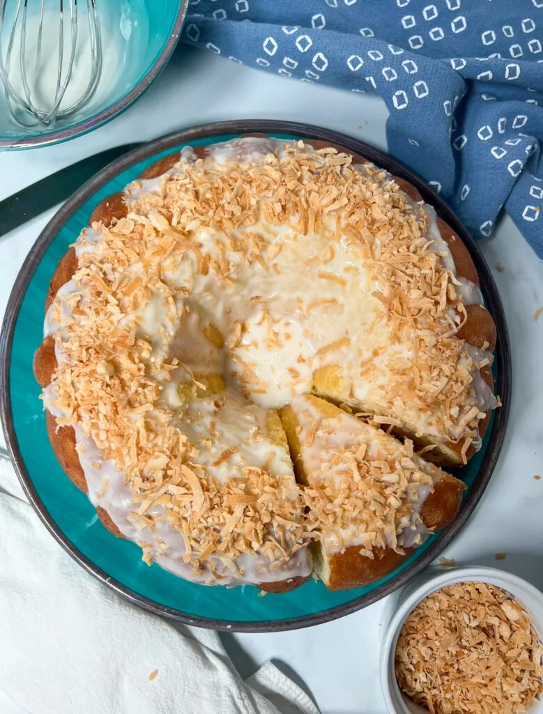 Southern Louisiana Crunch Cake Recipe - Back To My Southern Roots