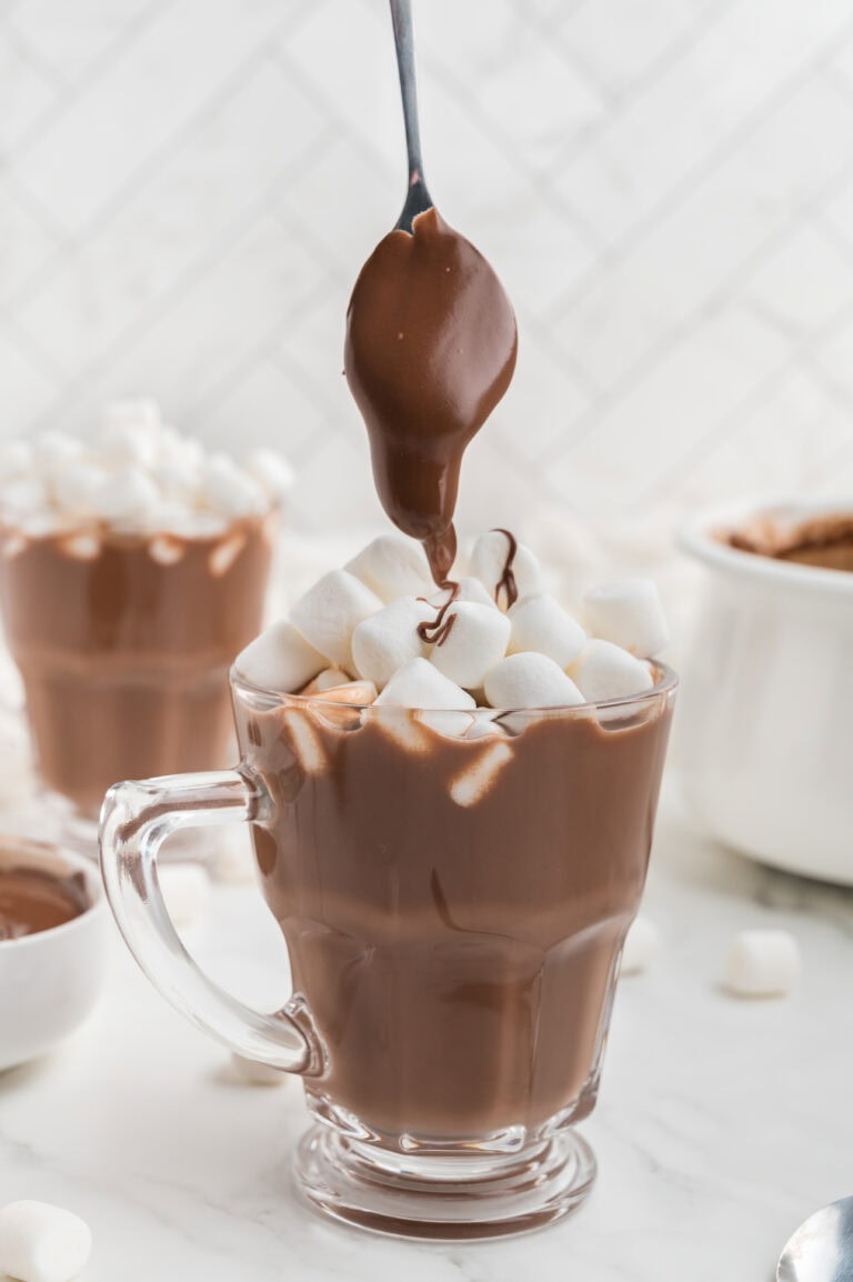 How to Make Creamy Hot Chocolate with Nutella - Back To My Southern Roots