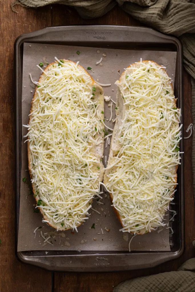 Mozzarella Bread: The Ultimate Cheesy Delight - Back To My Southern Roots