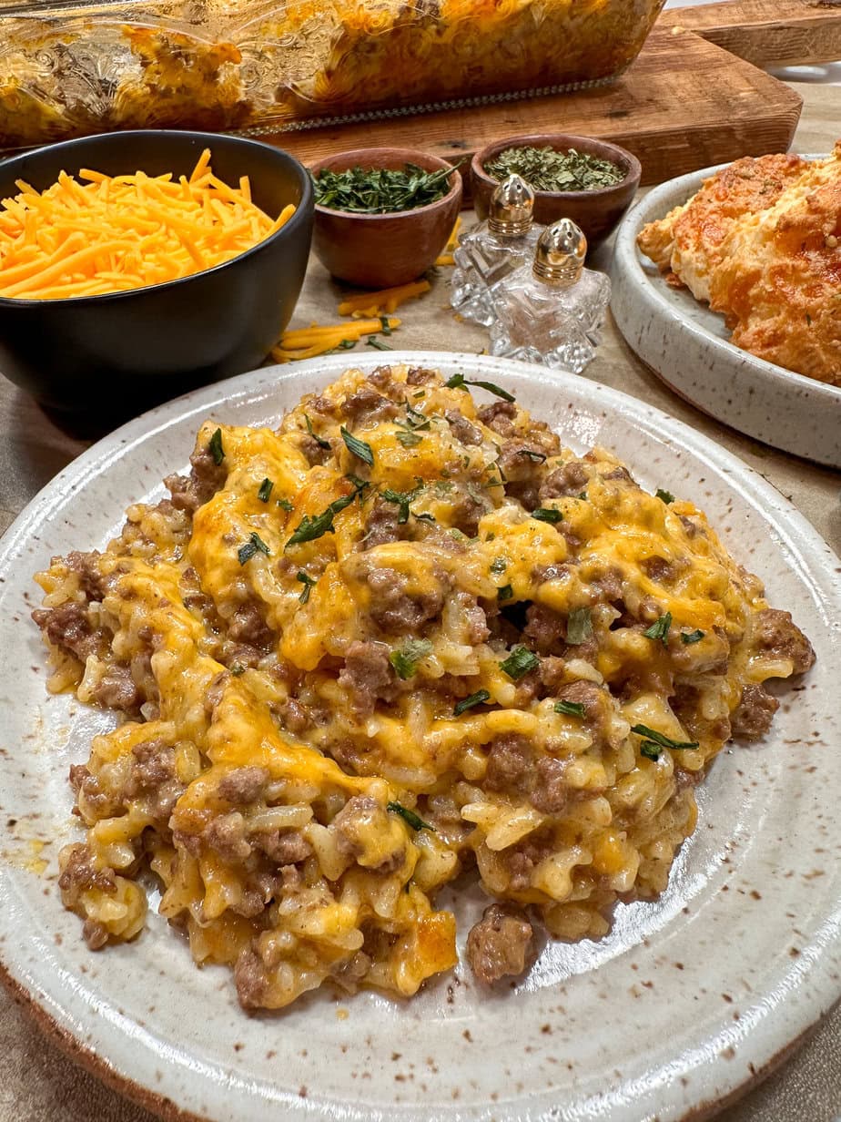 Easy Ground Beef Rice Casserole Cheesy Ground Beef And Rice Casserole
