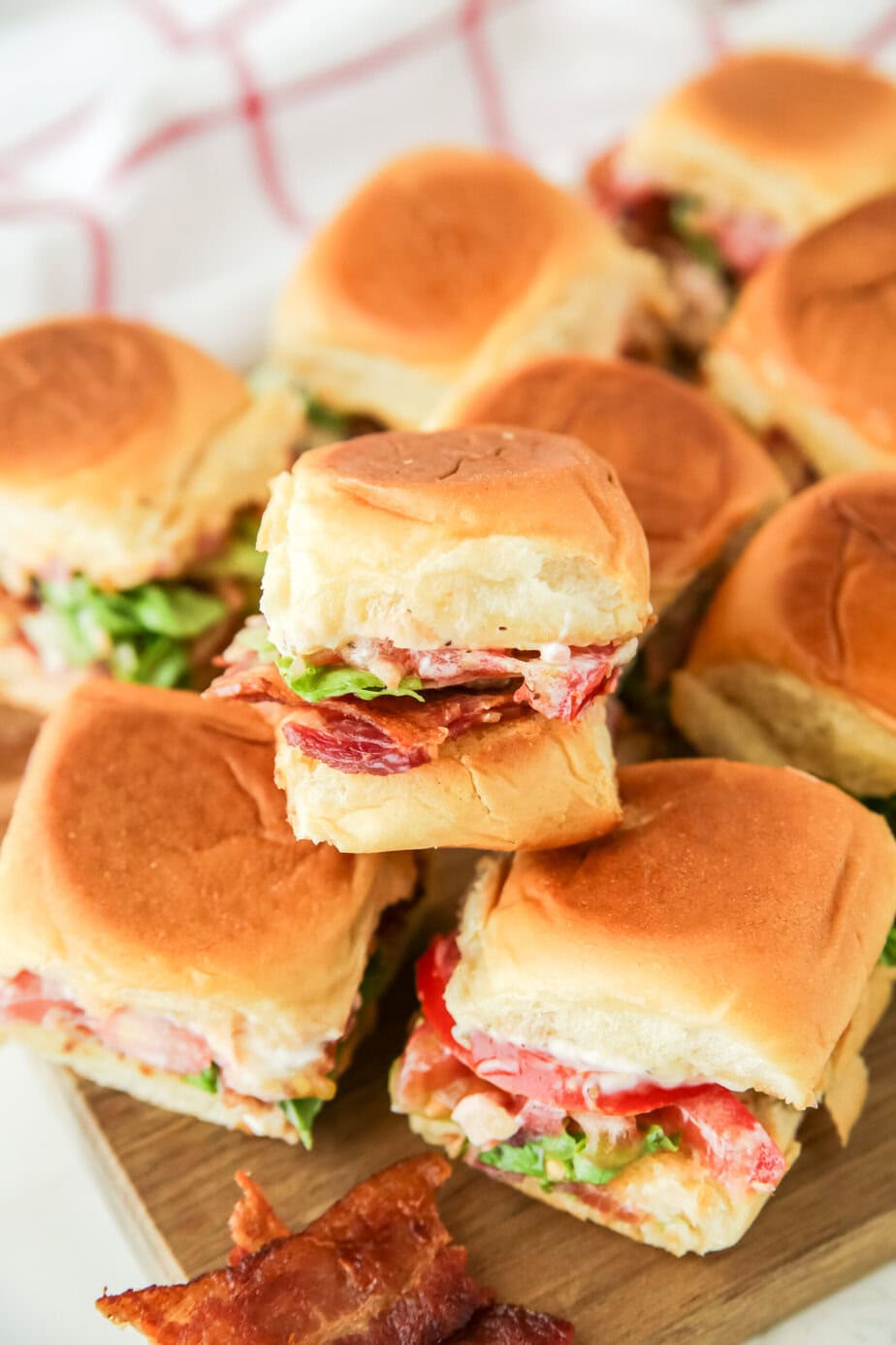 BLT Sliders With Hawaiian Bread - Back To My Southern Roots